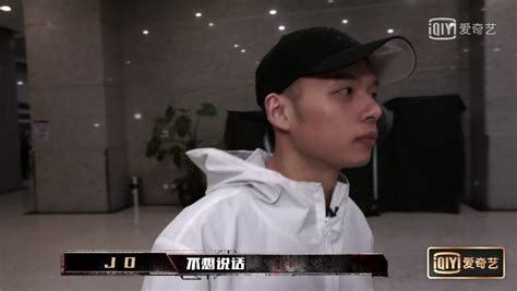 吴亦凡《大碗宽面》力压热狗邓紫棋，再次拿下公演第一 嘻哈中国