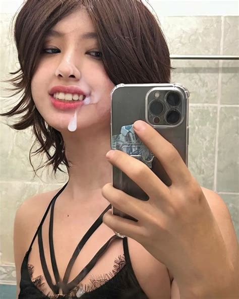 Cumslut 5 Pics Xhamster