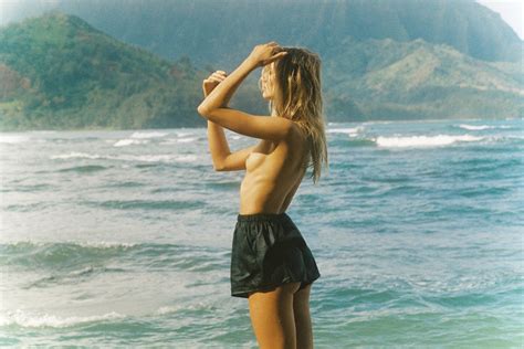 celebrity nudeflash picture 2020 2 original maya stepper topless