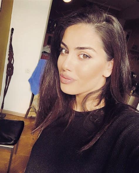 ჩემი ცოლის დაქალების ახალი პერსონაჟის ულამაზესი თინი გალდავას