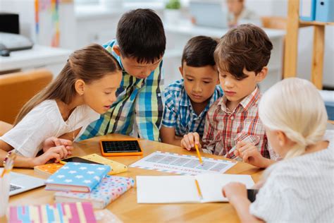 Supporting Multilingual Learners Lingobox