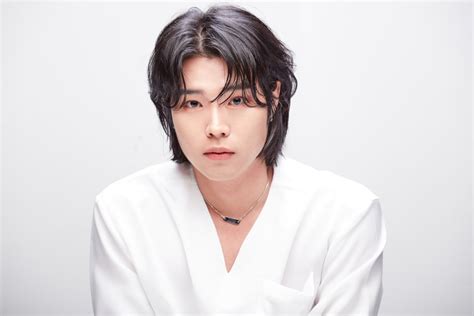 싱어송라이터 시티 6월 푸르름 담은 연남스트릿 컴백 텐아시아