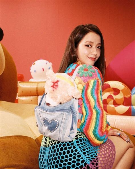Pin By Jaqueline Contreras On 블랙핑크ღ BlΛƆkpiИk Blackpink Jisoo Black