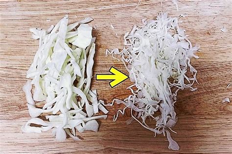 양배추 썰 때 칼 대신 ‘이것 사용해보세요 샐러드 전문점 뺨치네요~