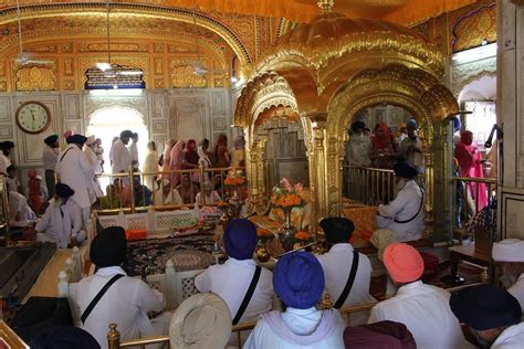 PALKI SAHIB AT GURUDWARA SAHIB TARN TAARAN AMRITSAR PUNJAB