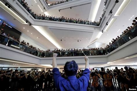 对华援助新闻网 港府向法庭申请将抗议歌曲《愿荣光归香港》列为禁歌