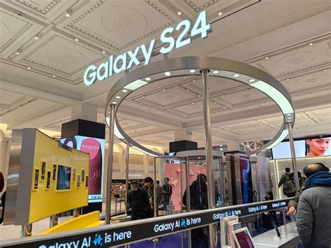 サムスン限定ストアで展示されているgalaxy S24オンライン限定カラーを紹介 Mobileascii