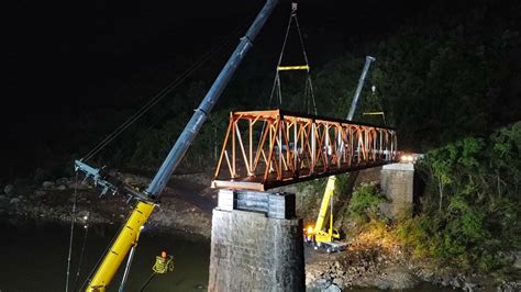 Fotos Primeira Parte Da Ponte é Instalada Entre Farroupilha E Nova