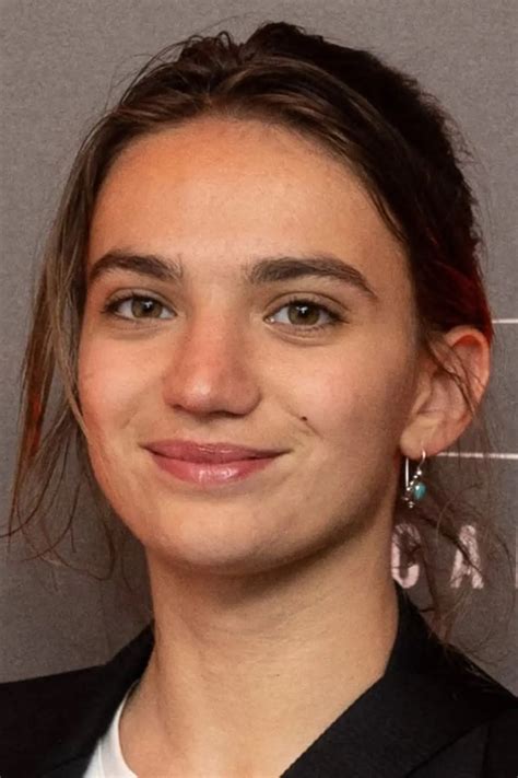 Billie Blain Biographie News Photos Vidéos Et Avis