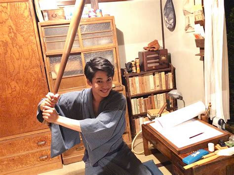 【公式】ヒーローを作った男 石ノ森章太郎物語 On Twitter テラさんこと寺田ヒロオ役の 大野拓朗さん😁トキワ荘最年長なだけあって