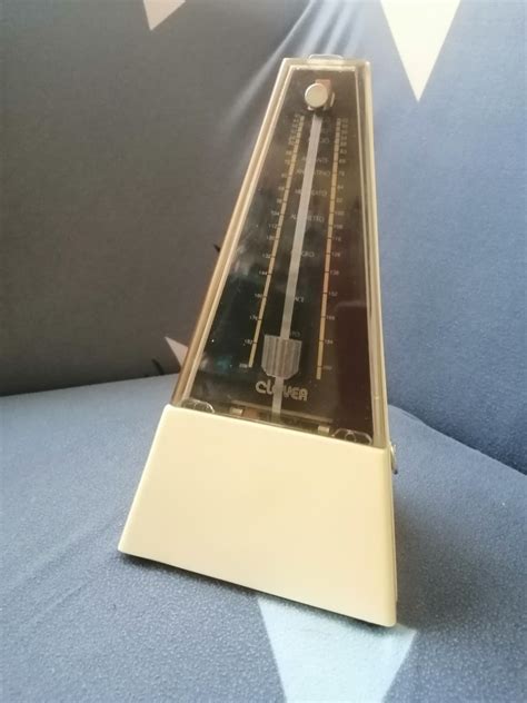Metronome Hobbies And Toys Music And Media Music Accessories On Carousell