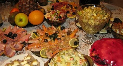 У Марини намічалося день народ ження але дівчина боя лася познайомити подруг із своїм хлопцем