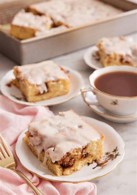 Best Cinnamon Roll Cake Cinnamon Roll Cake Life In The Lofthouse