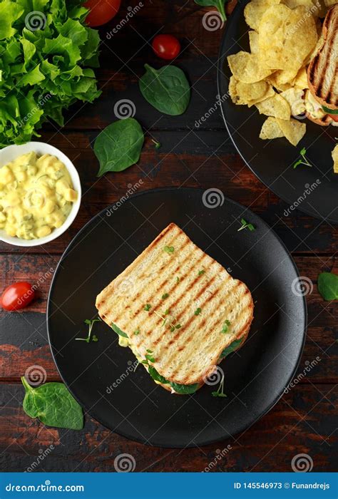Sandwich Mit Schinken K Se Tomaten Spinat Mais Mayonnaise Senf