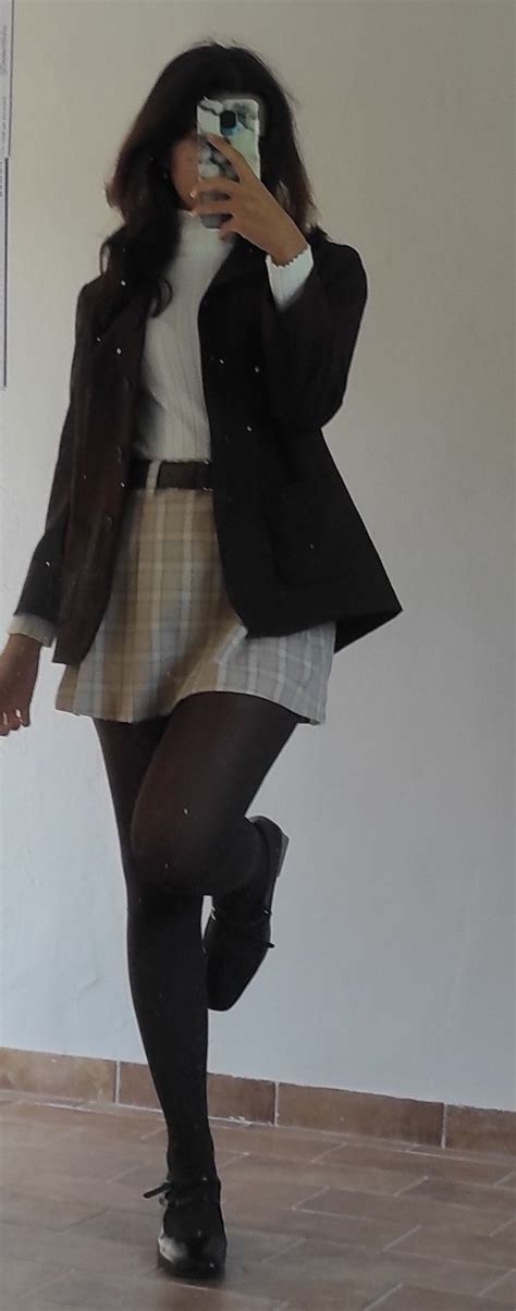 Fall Outfit Inspo Museum Fit Gilmore Girls Inspired Rory Gilmore Dark