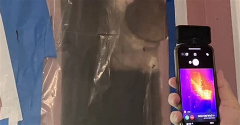 Video Niña Escuchaba Ruidos De Un Monstruo En La Pared Y Sus Padres