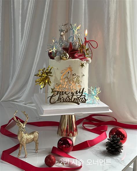 브릴랜드 생화케이크 주문제작케이크 웨딩케이크 돌잔치케이크 연예인서포트케이크 브릴랜드 홀리데이 케이크 1 화이트 트리 케이크 안 겉면 모두 생크림 하단