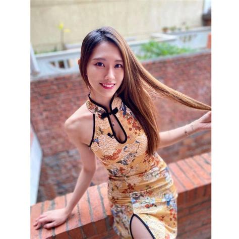 25歲「j2女神」梁凱晴宣布離巢 大派三點式靚相與粉絲慶祝 最新娛聞 東方新地