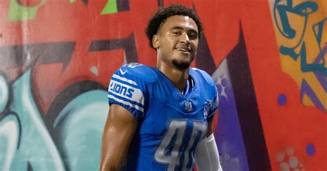 Detroit Lions Elevate 2 Practice Squad Players For Falcons Game