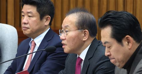 의대 2000명 증원 파업 예고한 의협여당 집단이기주의