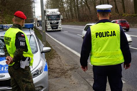 Policja CZY WIESZ ŻE Kierującemu pojazdem w pewnych okolicznościach