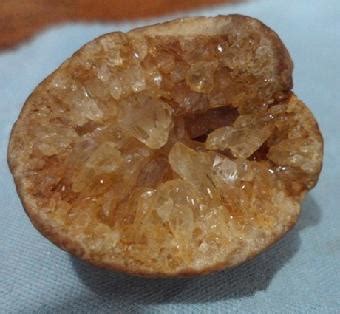 钻石星陨石图片 上最大的钻石 白金陨石 大山谷图库