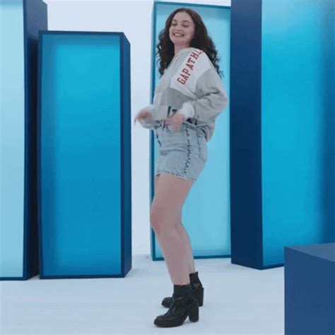 5 Female Spotify Artists Youve Never Heard