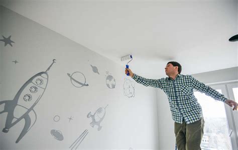 Натяжные потолки: можно ли красить тканевые и ПВХ, какую краску выбрать ...
