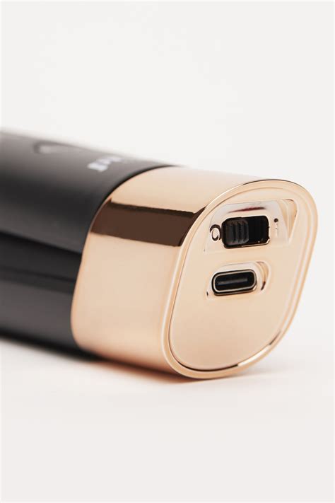 Best Mini Flat Iron For Short Pixie Cuts A Must Have For Travel Pixie Heat