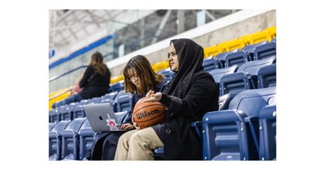 Zero Experience Game Recap Two Editors At The Eyeopener Walk Into A