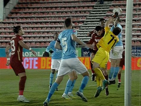 Video FC Voluntari CFR Cluj După rețeta clasică ardelenii obțin a a victorie din