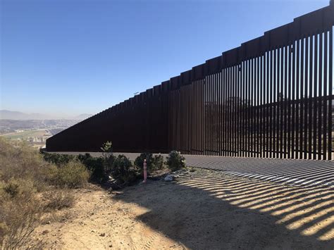 At Current Pace Texas Would Need 30 Years To Finish Building A Border Wall With Mexico