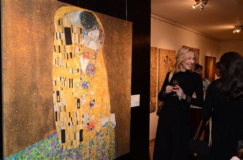 International Offices Sofia Честит Ден на целувката На този ден просто не можем без Климт и