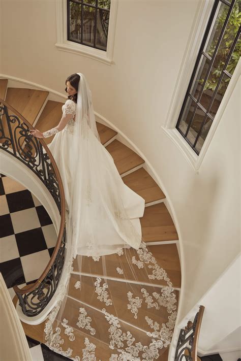 Looking For Your Dream Wedding Dress Make An Appointment At Casablanca