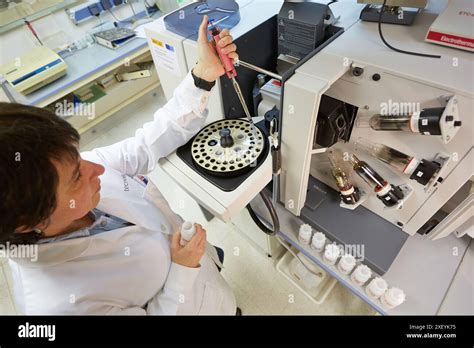 Atomic Absorption Determination Of Metals In Liquid Samples Inorganic Laboratory Energy And