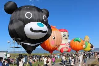 舞いあがれ空への夢膨らむ 佐賀バルーンフェスタ開幕西日本新聞me