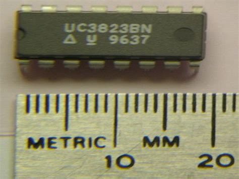 2 Texas Instruments Uc3823 High Speed Pwm Controller Ics Industrial And Scientific