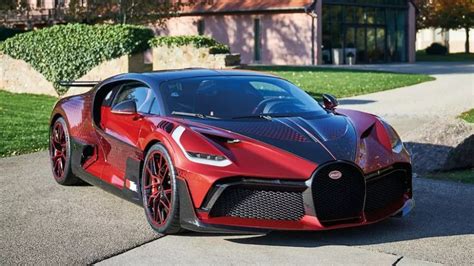 Bugatti Divo Ladybug