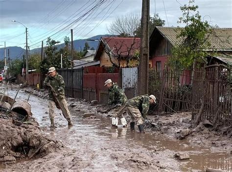 Regimiento Colchagua Se Suma A Labores De Limpieza En Zonas Inundadas