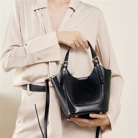 Womens Black Leather Minimalist Bucket Crossbody Tote Bags Baginning