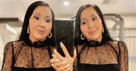 Worlds Most Identical Twins Pull Out Teeth At Same Time To Stay The