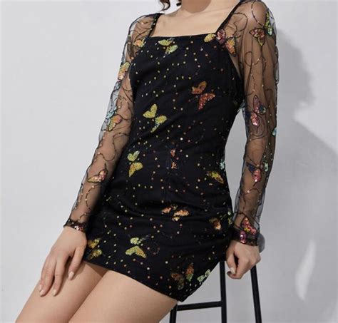 Сукня — ціна 455 грн у каталозі Короткі сукні Купити жіночі речі за доступною ціною на Шафі