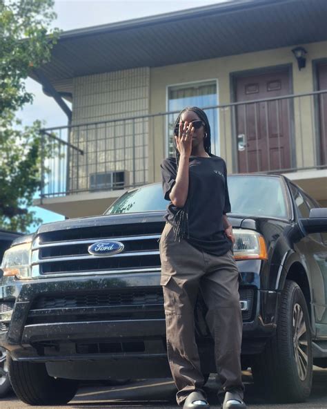 Kristi🎀 Everybodyloveskristi • Instagram Photos And Videos