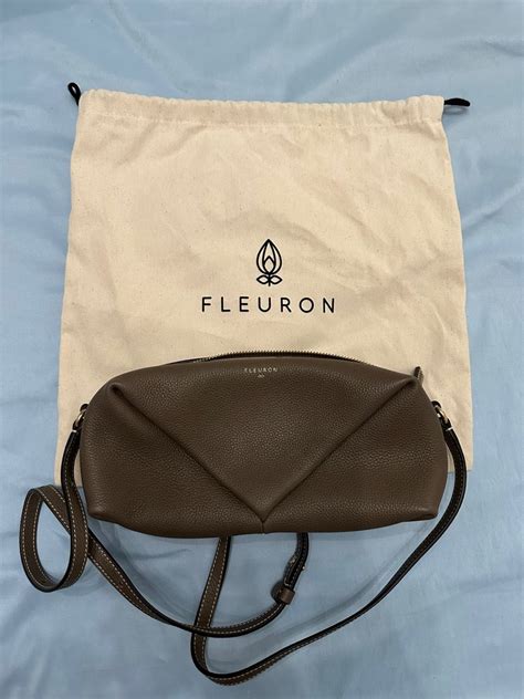 Fleuron Trinity Womens Fashion Bags And Wallets Cross Body Bags On
