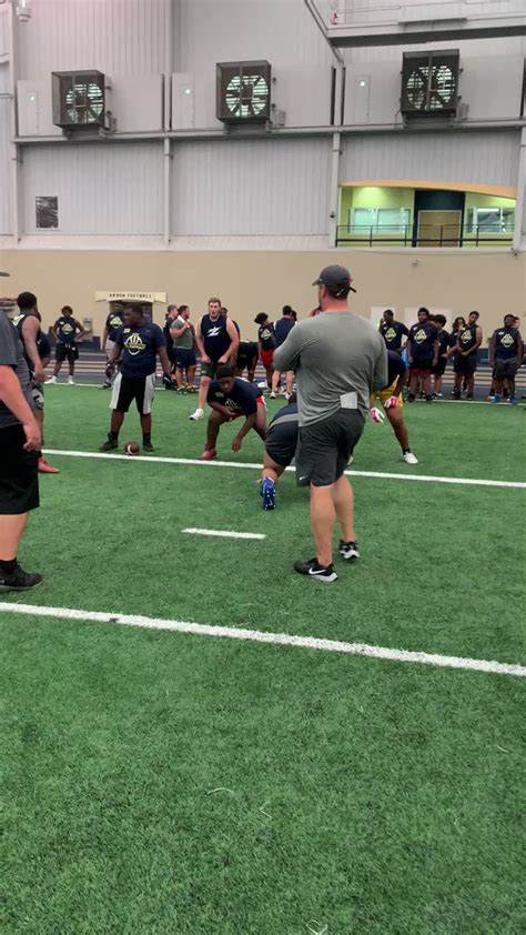 Cochise Griffin On Twitter One Of Many Won Reps At Akron U T