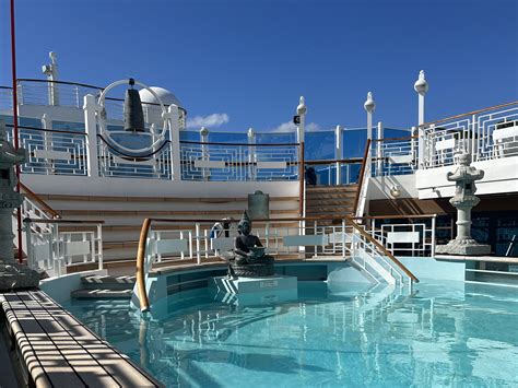 Emerald Princess Spa Pool