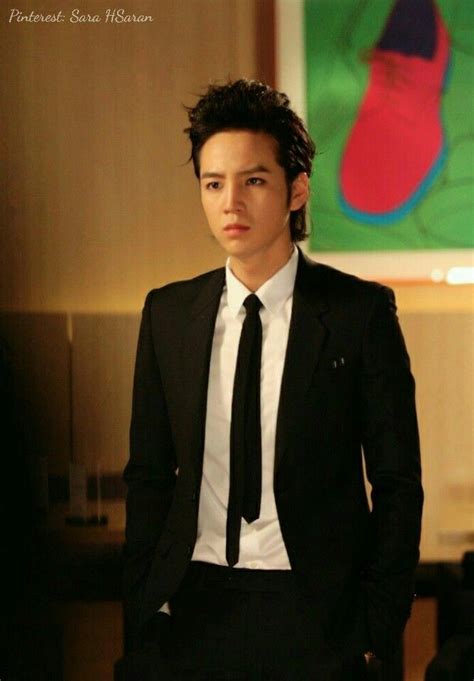 Heartthrob Hwang Tae Kyung