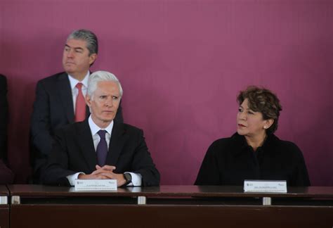 El Grupo Atlacomulco Se Hace Tendencia Por Aparecer Con Delfina Gómez