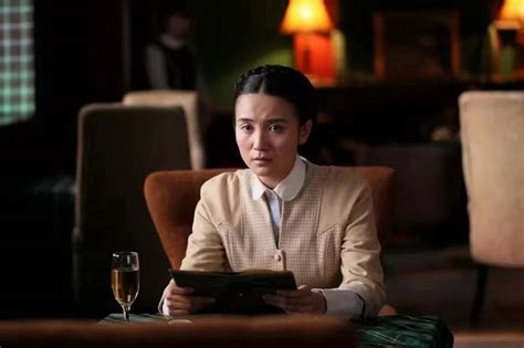 《山花烂漫时》热播，网友热评：看到她才知道什么是“演技炸裂”宋佳张桂梅观众