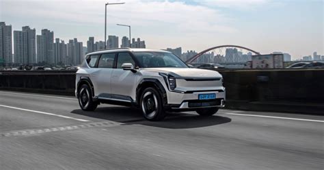 임기상 칼럼 전기차 시대 승용차는 부분침수라도 폐차 대상‘집중호우 차량 관리법은 데일리카